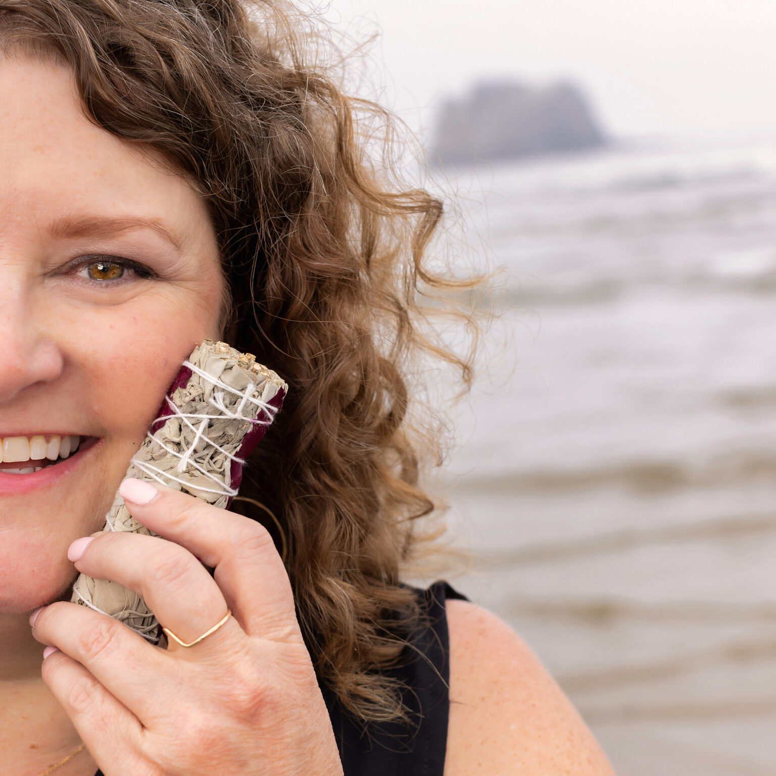 Brenda at the beach | Rockaway Beach - Photography by Kam
